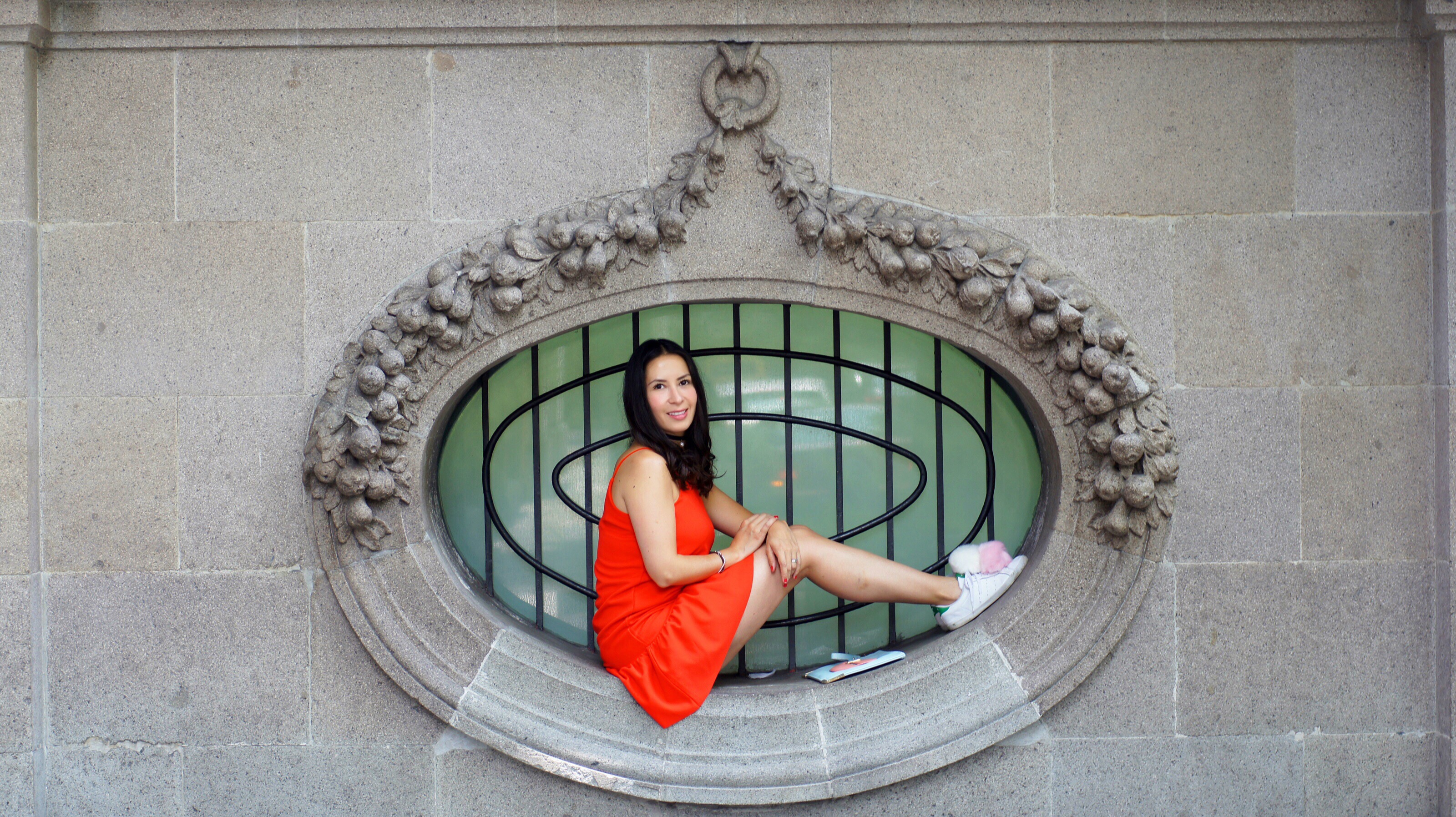 Mis pompoms de Hoffas y vestido rojo – Fashion and Macarons